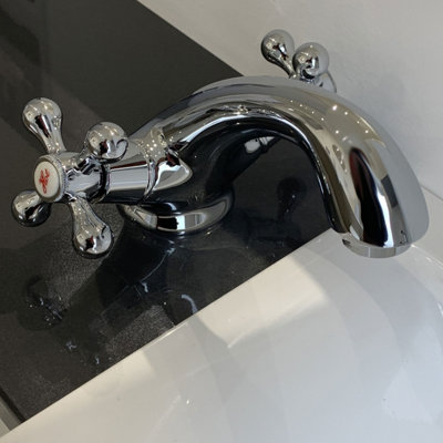 Cascade Penridge Traditional Basin Mixer Tap Chrome + Flexi Tails Hoses