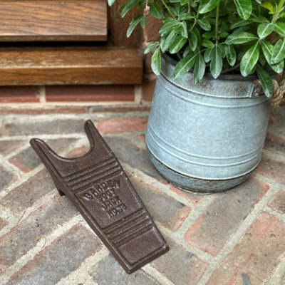 Cast Iron Vintage Style Outdoor Garden Boot Jack | DIY at B&Q