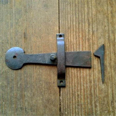 Castelion Small Simple Wrought Iron Latch