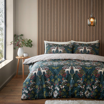Catherine Lansfield Bedding Majestic Stag Reversible Duvet Cover Set ...