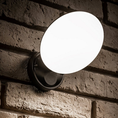 CGC EZRA Slim Round Black LED Outdoor Wall Light 10W 1000lm 4000k ...