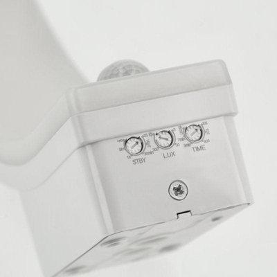 CGC MATEO White Curved LED Wall Light with PIR Motion Sensor Full Opal ...