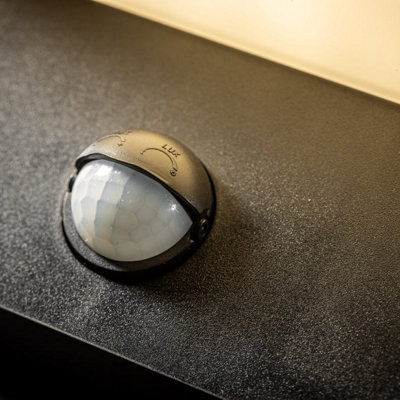 CGC Outdoor Outside Security Wall Light PIR Motion Sensor LED ...