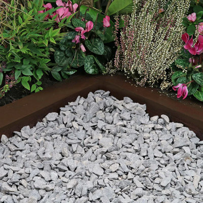 Charles Watson 20mm Limestone Decorative Garden Chippings Approx. 20kg ...