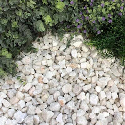 Charles Watson 9-12mm Polar White Marble Chippings Decorative Garden ...