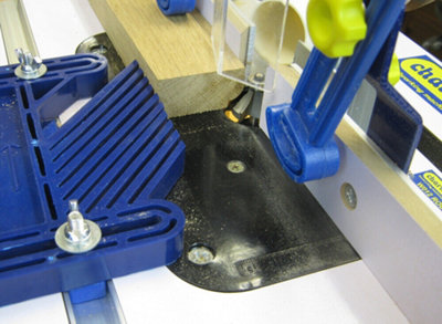 Pro router table b&q store