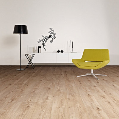 Chels Traditional Oak Brown Wood Effect Click Laminate Flooring-Plank ...
