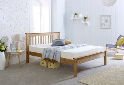 Chester Solo Pine Wooden Bed Frame 4' 6" Double - Waxed
