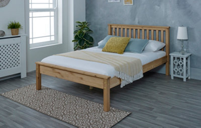 Chester Solo Pine Wooden Bed Frame 4' 6" Double - Waxed