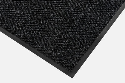 Chevron Entrance Mat 90 x 150cm Charcoal