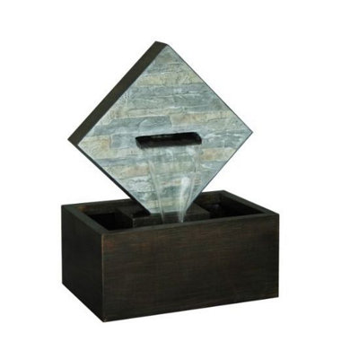 Chicago Mains Power Water Feature