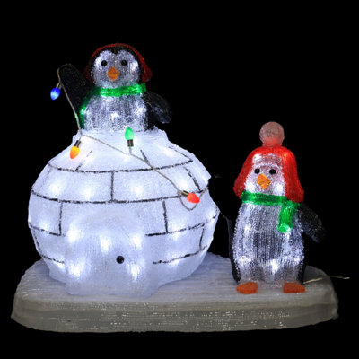 Christmas Decor: Igloo Scene with LED Glow (70 LEDs, 30x30x36 cm)