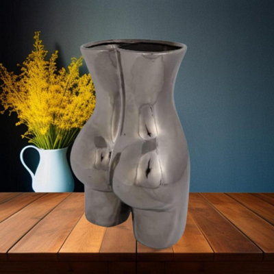 CHROME BODY VASE LOVELY STRIKING DESIGN GREAT AS A CENTREPIECE