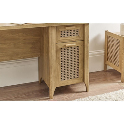 CLASSIC NATURAL OAK OFFICE DESK