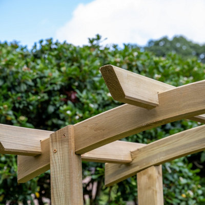 Classic Wooden Curved Top Garden Arch