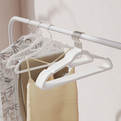 Clothes Hangers Set of 20, Space-Saving Velvet Coat Hangers with Swivel ...
