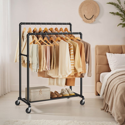 Clothes Rail on Wheels, Clothes Rack for Bedroom, Heavy-Duty Clothing ...