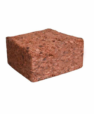 Coco Chip 4.5kg Block - Coconut Husk - L32 x W32 cm | DIY at B&Q