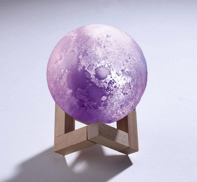 Colour Changing 3D Moon Lamp - USB Rechargeable Night Light with Wooden ...
