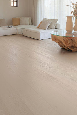 Colourful Woodline Vinyl by Remland (Beige Plank, 5m x 3m)