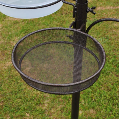 Complete Bird Feeding Station With Five Large Feeders