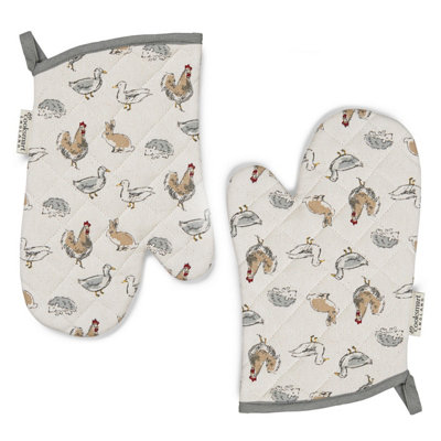 Cooksmart Set of 2 Country Animals Gauntlets | DIY at B&Q