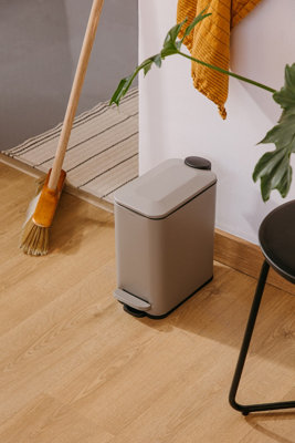 COSMIC Bathroom Bin Trash Can 5L, Slim Design,Pedal, Soft-close ...