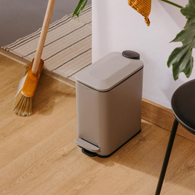COSMIC Bathroom Bin Trash Can 5L, Slim Design,Pedal, Soft-close ...