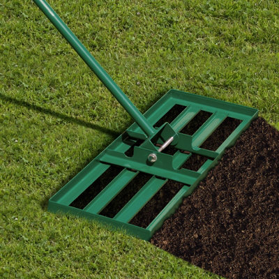 Costway 75 cm Lawn Leveling Rake Heavy Duty Metal Lawn Flat Rake w ...
