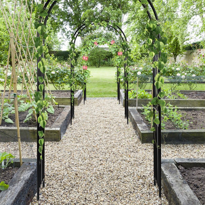 Costway Garden Arch Metal Frame Decoration Trellis Stand Vines Climbing ...