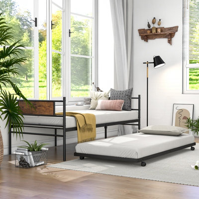 COSTWAY Metal Daybed with Pull-out Trundle Single Sofa Guest Bed with ...