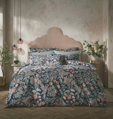 Cotswold Floral Duvet Cover Set | DIY at B&Q