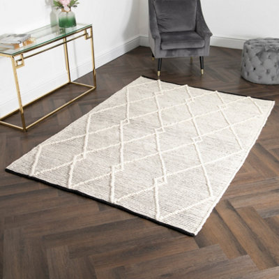 Cream & Black Diamond Pattern Large Wool Rug at B&Q