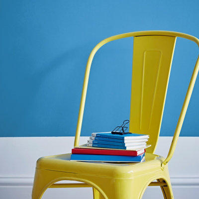 CROWN WALLS & CEILINGS MATT EMULSION PAINT PEEK-A-BOO BLUE - 2.5L