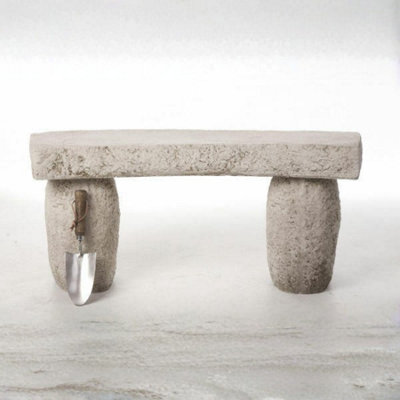 Curved Stone Garden Bench Seat Fine Detailed 45 cm Tall 130 kg
