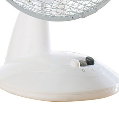 Daewoo 9" Desk Fan Oscillating Tiltable Head 2 Speed White