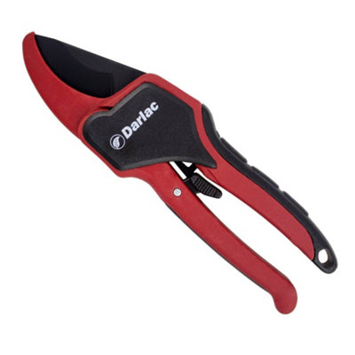 Darlac Classic Ratchet Secateurs | DIY at B&Q