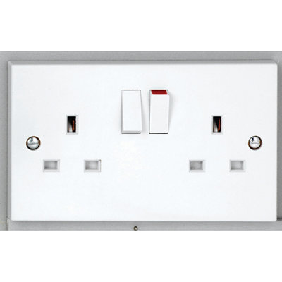 Deta Vimark 13 A 2 Gang Double Pole Switched Socket V1209SDP