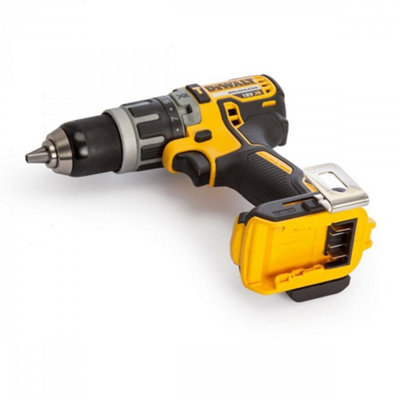 Dewalt DCD796 18v XR Brushless Combi Hammer Drill 4ah and Bit Set XMS21DCOMBI