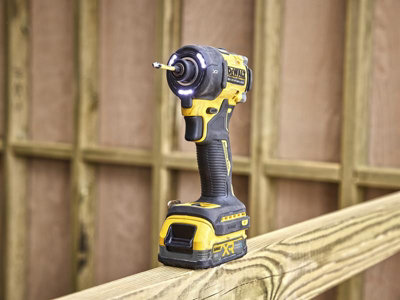 Dewalt DCF870E2T 18v XR Hydraulic Compact Impact Driver 2x 1.7Ah Powerstack