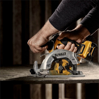 DeWalt DCS512N 12v 140mm XR Brushless Circular Saw DCS512N-XJ - Bare Tool