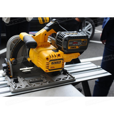 DEWALT DCS520NT 54v Plunge saw 165mm blade