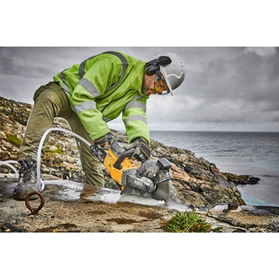 Dewalt DCS691N 54v XR Flexvolt Cut Off Saw 230mm Disc Cutter Wireless ...