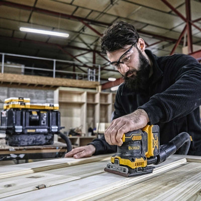 Dewalt DCW200N Cordless Brushless 18v XR 1/4 Sheet Palm Sander Tstak ...