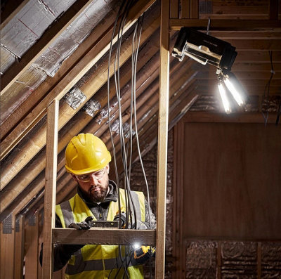 Dewalt Toughsystem 2.0 DWST08061-1 Half Width LED Light + Tote ...