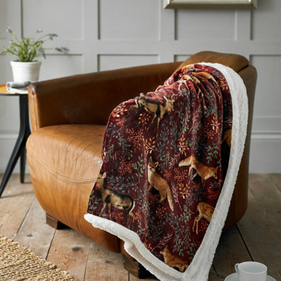 Deyongs Fox And Deer Mulbery Large Fleece Sherpa Throw