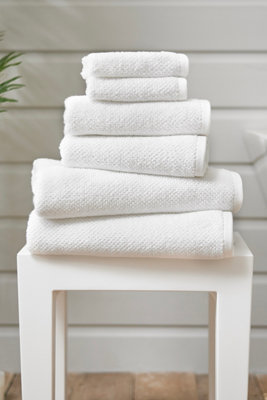 Deyongs Romeo Luxury Textured Quik Dri 100% Cotton Towel at B&Q