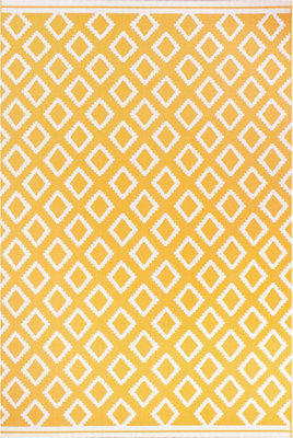 Diamond Pattern Garden Patio Rug - Weatherproof, Mould & Mildew ...
