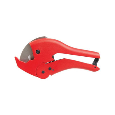 Dickie Dyer - PVC Ratcheting Pipe Shears - 42mm | DIY at B&Q