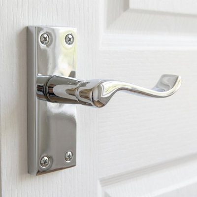 Door Handles Victorian Scroll Lever Latch - Chrome 118 x 40mm